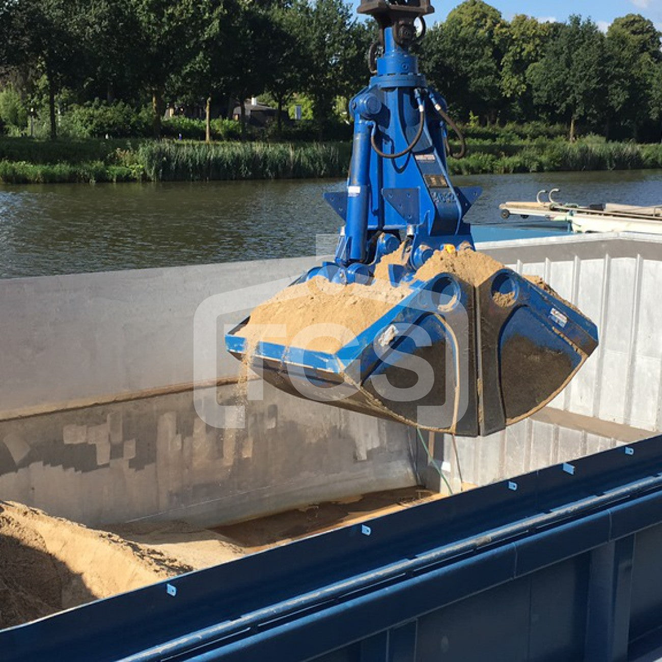 Clam Shell Buckets – Process Equipment